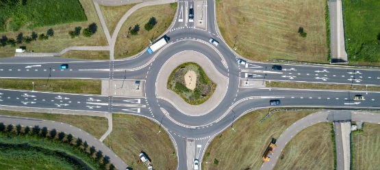 Descubre qué son las turbo rotondas y cómo conducir en ellas