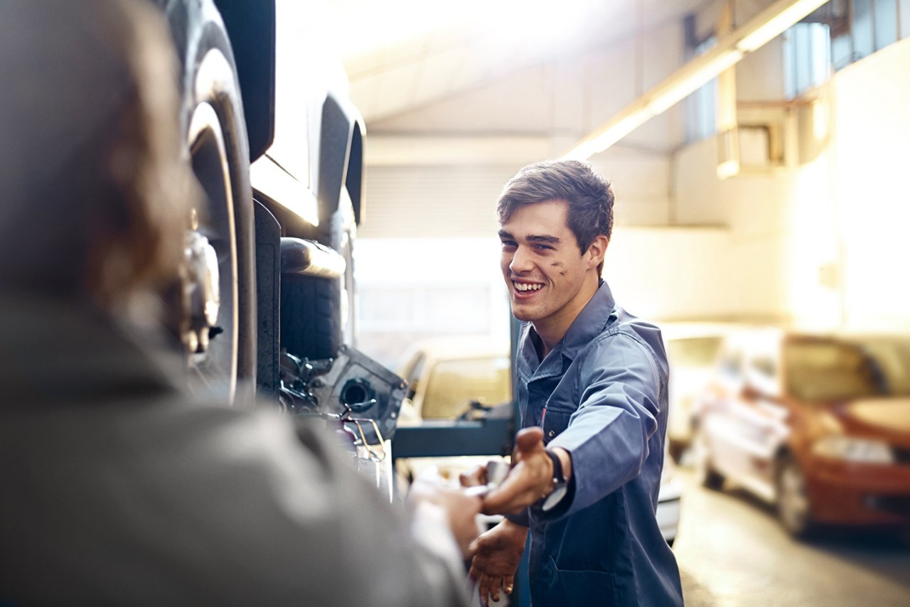 KURUMA SPORT S.A.U. | Concesionarios Toyota y Talleres en España