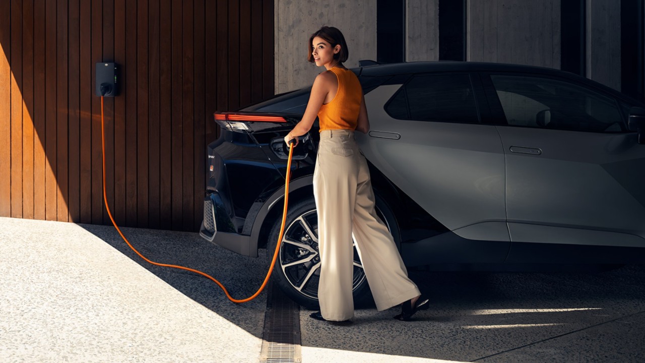 Toyota C-HR híbrido enchufable: potencia y eficiencia