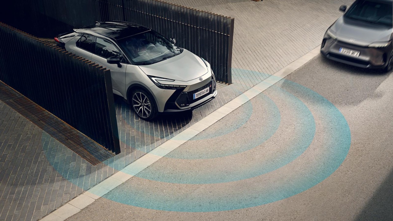 Toyota C-HR híbrido enchufable: potencia y eficiencia