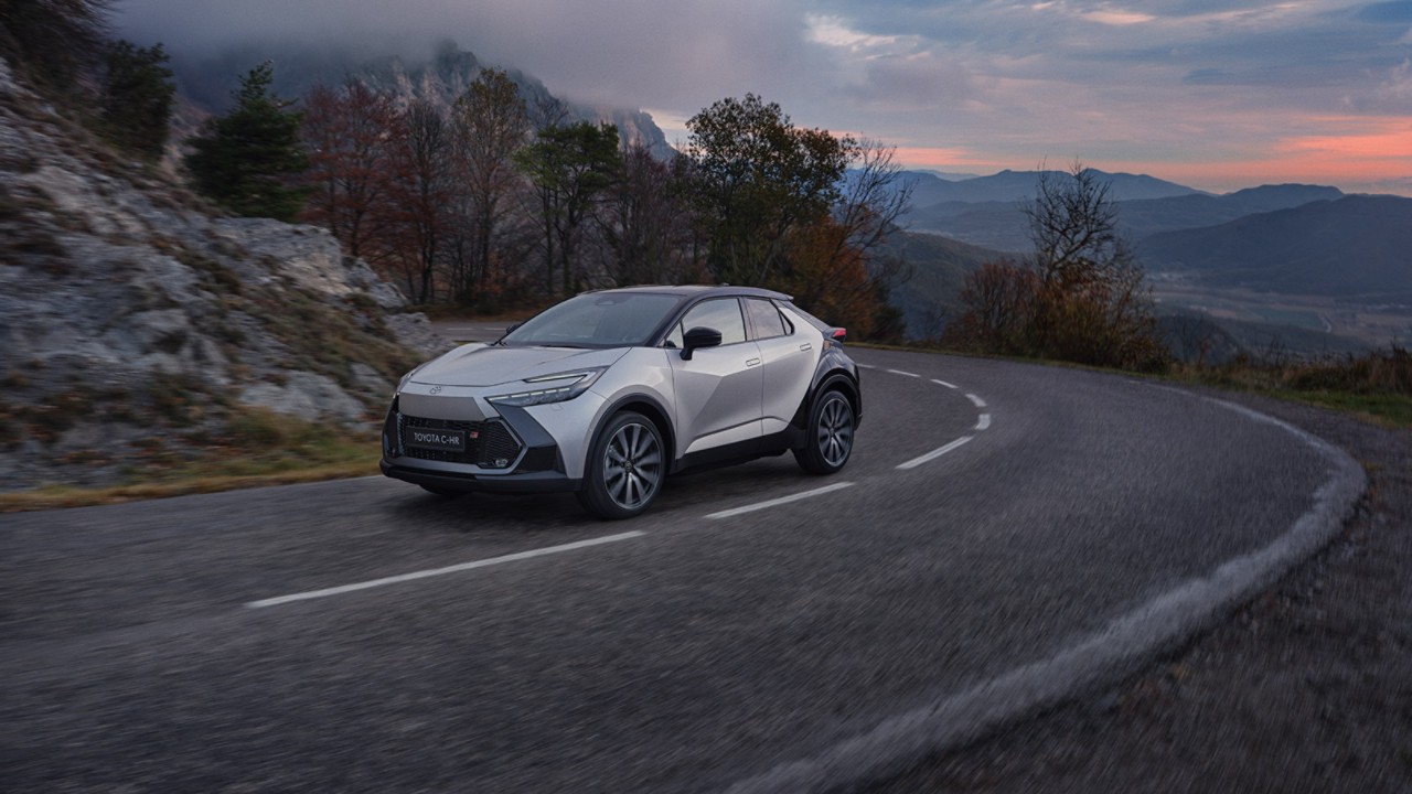 Toyota C-HR híbrido enchufable: potencia y eficiencia