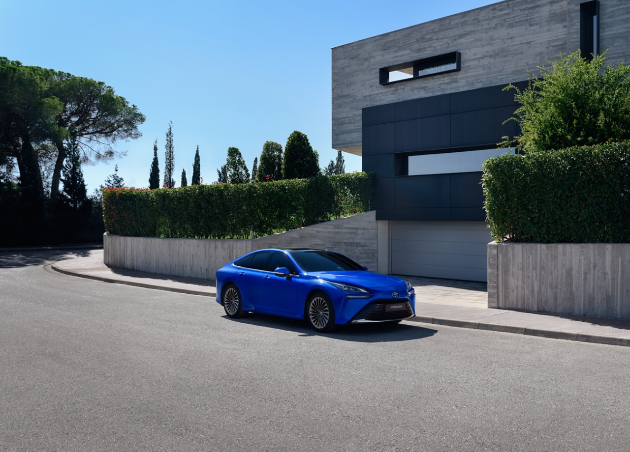 Manuales oficiales por modelo | Toyota España